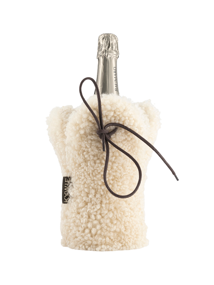 Home - KYWIE cooler. A wine chiller made of sheepskin. 100% natural.