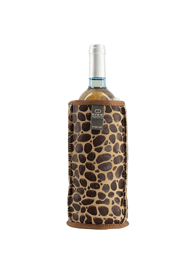 KYWIE Wine Giraffe Print