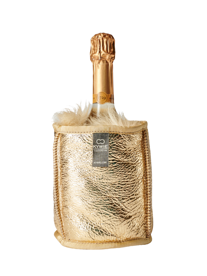 Home - KYWIE cooler. A wine chiller made of sheepskin. 100% natural.
